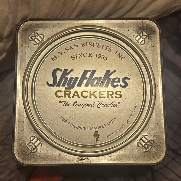 Vintage | Kitchen | Vintage Cracker Tin Can | Poshmark
